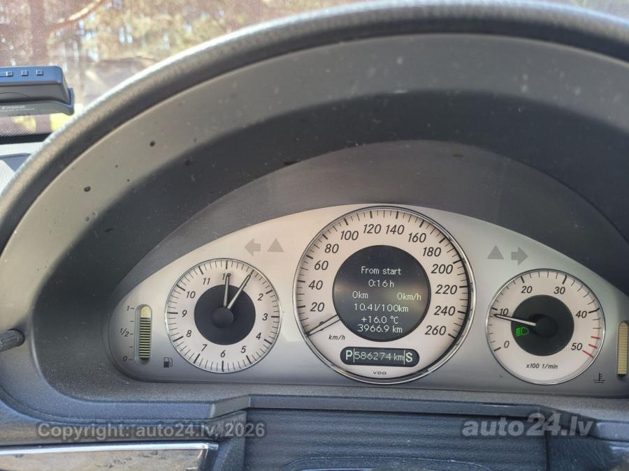 Zils Mercedes-Benz E-Class 2007 Tallina, ar dzinēja tilpumu 2.10 L un nobraukumu 0 tūkst. km par 3000 €, foto 13 vietnē AUTOMOTO.COM.LV