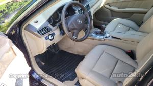 Zils Mercedes-Benz E-Class 2009 Tallina, ar dzinēja tilpumu 2.10 L un nobraukumu 287 tūkst. km par 7000 €, foto 8 vietnē AUTOMOTO.COM.LV