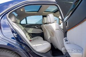 Zils Mercedes-Benz E-Class 2012 Tallina, ar dzinēja tilpumu 3.00 L un nobraukumu 192 tūkst. km par 18000 €, foto 8 vietnē AUTOMOTO.COM.LV