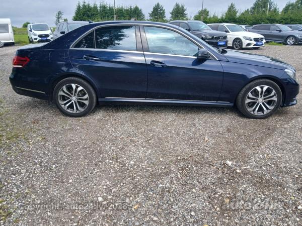 Zils Mercedes-Benz E-Class 2016 Tartu, ar dzinēja tilpumu 2.10 L un nobraukumu 333 tūkst. km par 9800 €, foto 4 vietnē AUTOMOTO.COM.LV