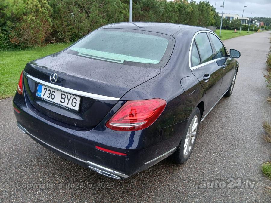 Blue Mercedes-Benz E-Class 2016 in Tallinn, with an engine capacity of 2.00 L and mileage of 176 thousand km for 19800 €, photo 3 on AUTOMOTO.COM.LV