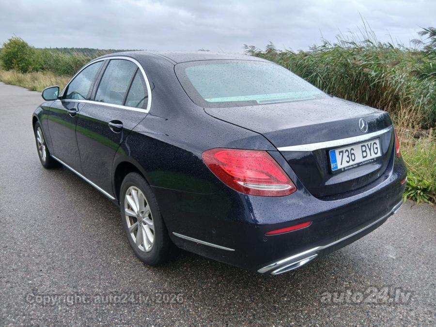 Blue Mercedes-Benz E-Class 2016 in Tallinn, with an engine capacity of 2.00 L and mileage of 176 thousand km for 19800 €, photo 6 on AUTOMOTO.COM.LV