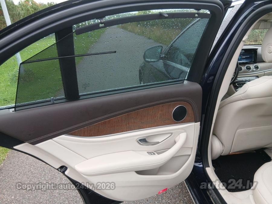 Blue Mercedes-Benz E-Class 2016 in Tallinn, with an engine capacity of 2.00 L and mileage of 176 thousand km for 19800 €, photo 11 on AUTOMOTO.COM.LV