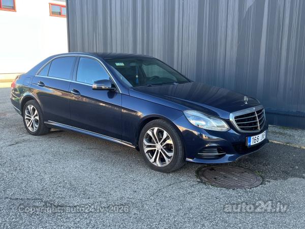 Blue Mercedes-Benz E-Class 2016 in Tallinn, with an engine capacity of 2.10 L and mileage of 335 thousand km for 10500 €, photo 4 on AUTOMOTO.COM.LV