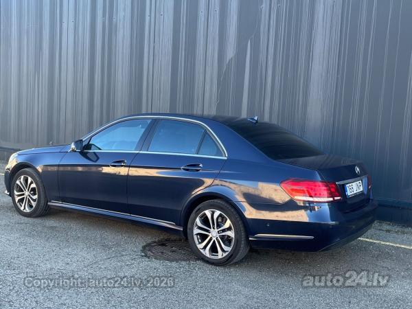 Blue Mercedes-Benz E-Class 2016 in Tallinn, with an engine capacity of 2.10 L and mileage of 335 thousand km for 10500 €, photo 6 on AUTOMOTO.COM.LV