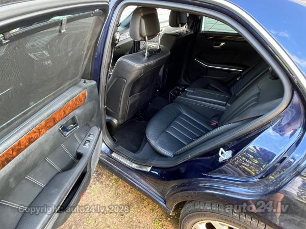Blue Mercedes-Benz E-Class 2016 in Tallinn, with an engine capacity of 2.10 L and mileage of 335 thousand km for 10500 €, photo 10 on AUTOMOTO.COM.LV