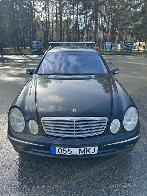 Blue Mercedes-Benz E-Class 2004 in Tallinn, with an engine capacity of 2.10 L and mileage of 421 thousand km for 1800 €, photo 3 on AUTOMOTO.COM.LV