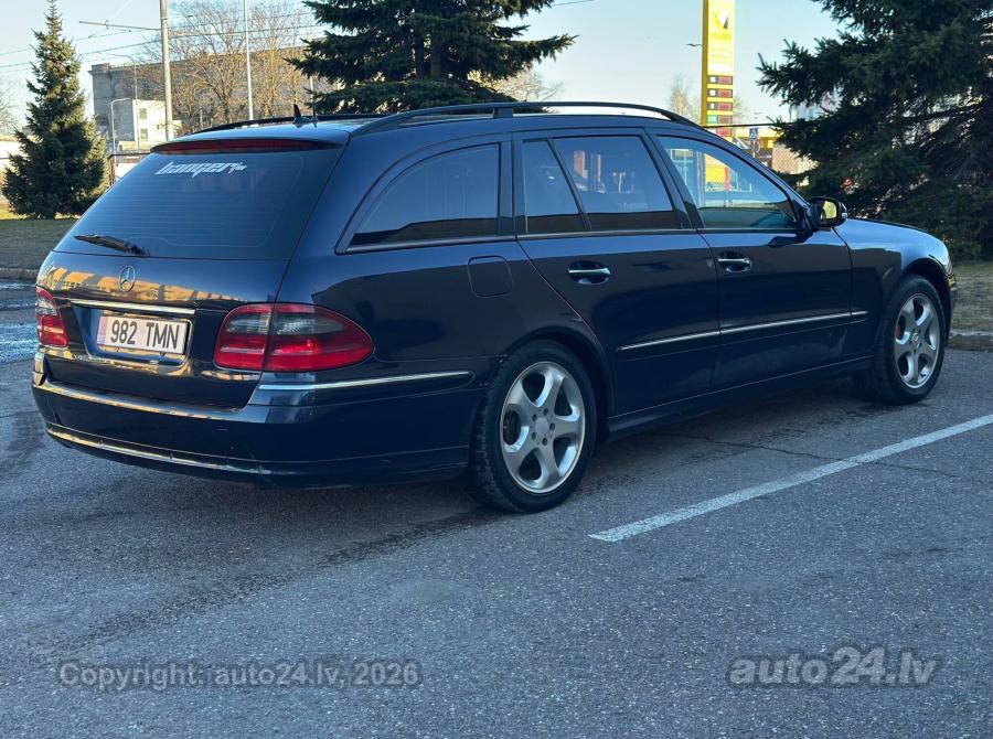 Blue Mercedes-Benz E-Class 2006 in Tallinn, with an engine capacity of 3.00 L and mileage of 321 thousand km for 2799 €, photo 6 on AUTOMOTO.COM.LV