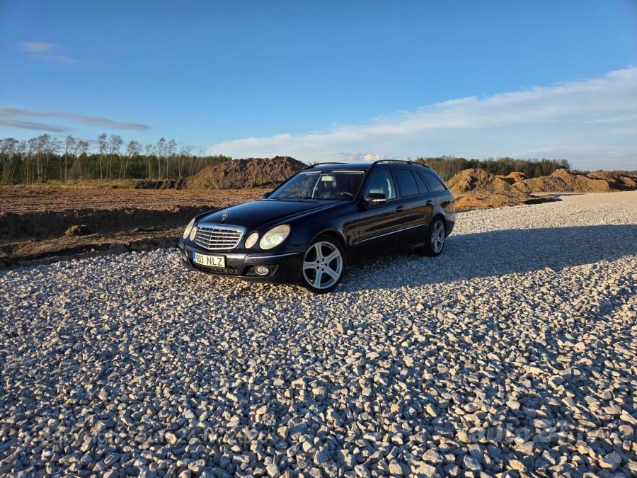 Blue Mercedes-Benz E-Class 2007 in Tartu, with an engine capacity of 3.00 L and mileage of 325 thousand km for 2300 €, photo 3 on AUTOMOTO.COM.LV