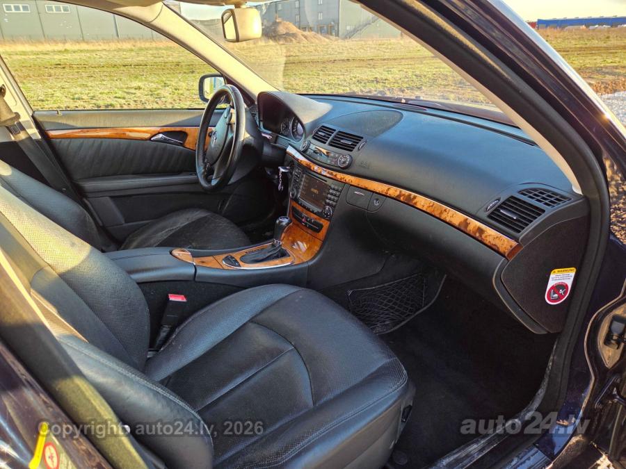 Blue Mercedes-Benz E-Class 2007 in Tartu, with an engine capacity of 3.00 L and mileage of 325 thousand km for 2300 €, photo 13 on AUTOMOTO.COM.LV