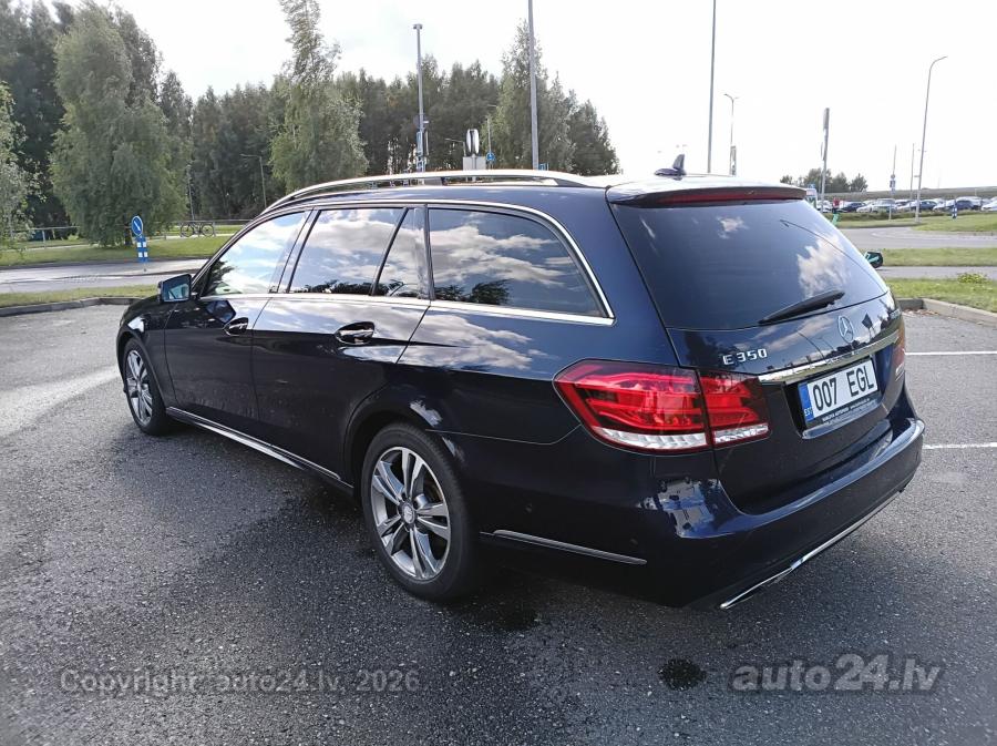 Zils Mercedes-Benz E-Class 2013 Tartu, ar dzinēja tilpumu 3.00 L un nobraukumu 288 tūkst. km par 12490 €, foto 5 vietnē AUTOMOTO.COM.LV