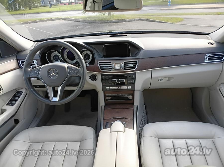 Zils Mercedes-Benz E-Class 2013 Tartu, ar dzinēja tilpumu 3.00 L un nobraukumu 288 tūkst. km par 12490 €, foto 8 vietnē AUTOMOTO.COM.LV
