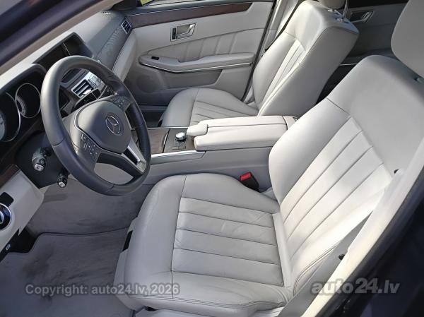 Zils Mercedes-Benz E-Class 2013 Tartu, ar dzinēja tilpumu 3.00 L un nobraukumu 288 tūkst. km par 12490 €, foto 9 vietnē AUTOMOTO.COM.LV