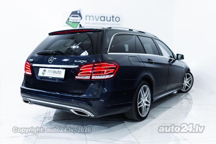 Zils Mercedes-Benz E-Class 2014 Tallina, ar dzinēja tilpumu 3.00 L un nobraukumu 356 tūkst. km par 9990 €, foto 7 vietnē AUTOMOTO.COM.LV
