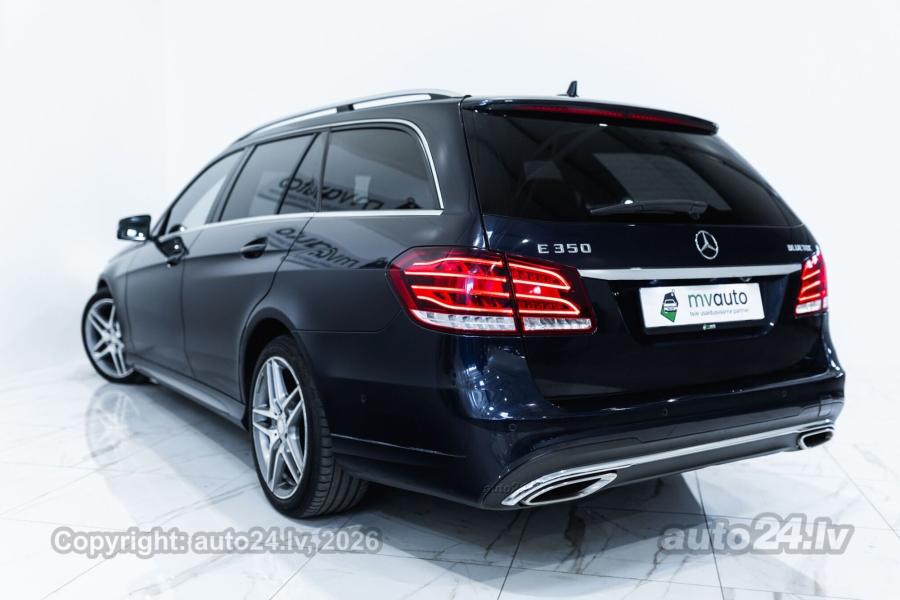 Zils Mercedes-Benz E-Class 2014 Tallina, ar dzinēja tilpumu 3.00 L un nobraukumu 356 tūkst. km par 9990 €, foto 9 vietnē AUTOMOTO.COM.LV