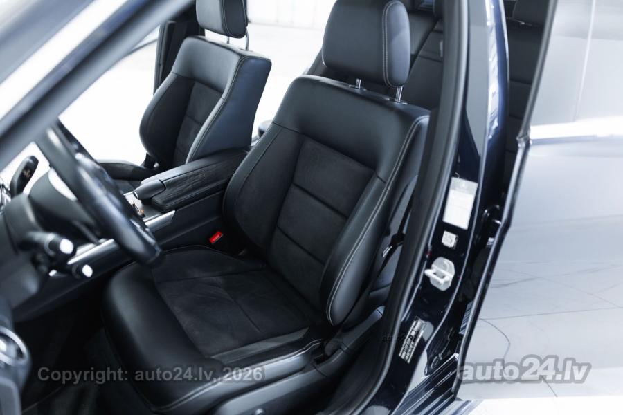 Zils Mercedes-Benz E-Class 2014 Tallina, ar dzinēja tilpumu 3.00 L un nobraukumu 356 tūkst. km par 9990 €, foto 15 vietnē AUTOMOTO.COM.LV
