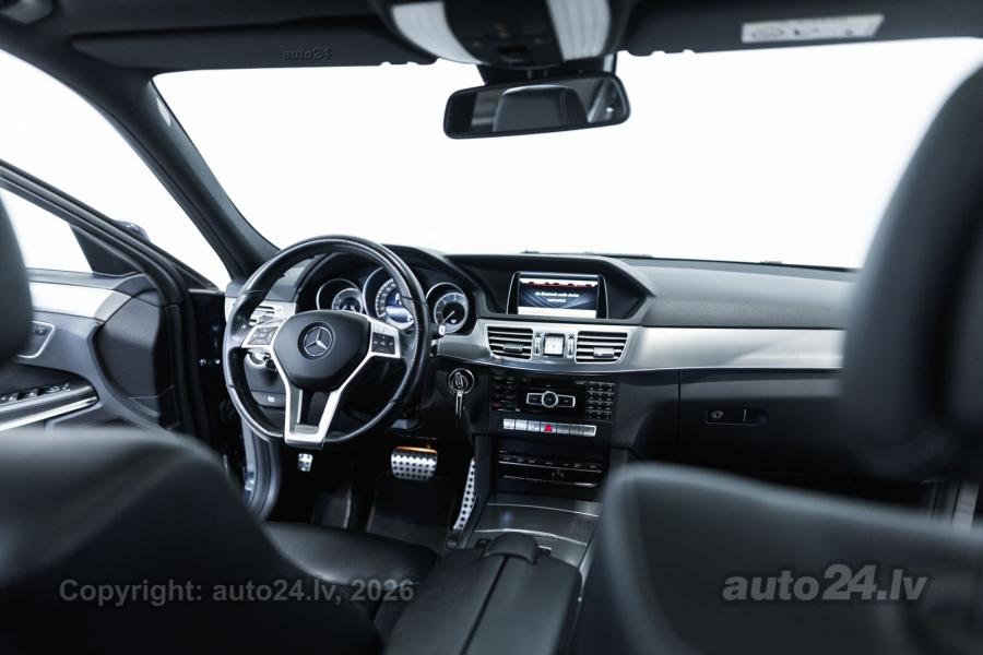 Zils Mercedes-Benz E-Class 2014 Tallina, ar dzinēja tilpumu 3.00 L un nobraukumu 356 tūkst. km par 9990 €, foto 16 vietnē AUTOMOTO.COM.LV