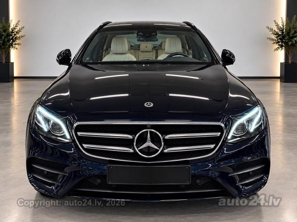 Мерседес Е-Класс 2017 в Таллин на AUTOMOTO.COM.LV Синий Мерседес Е-Класс 2017 в Таллин, объемом двигателя 3.00 л и пробегом 199 тыс. км за 23500 €, фото 3 на AUTOMOTO.COM.LV
