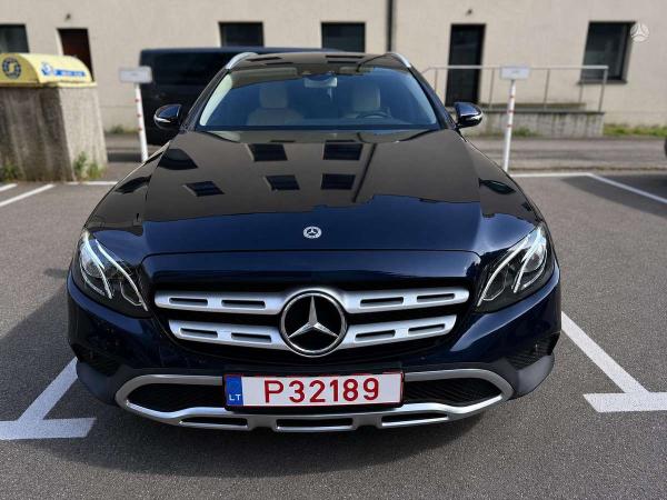 Blue Mercedes-Benz E-Class 2018 in Vilnius, with an engine capacity of 1.95 L and mileage of 300 thousand km for 15000 €, photo 2 on AUTOMOTO.COM.LV