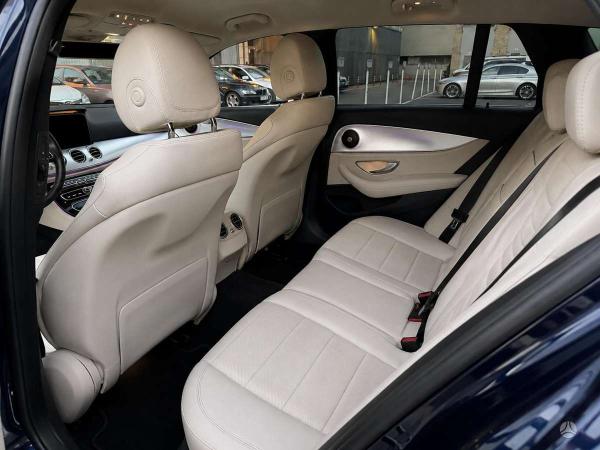 Blue Mercedes-Benz E-Class 2018 in Vilnius, with an engine capacity of 1.95 L and mileage of 300 thousand km for 15000 €, photo 8 on AUTOMOTO.COM.LV