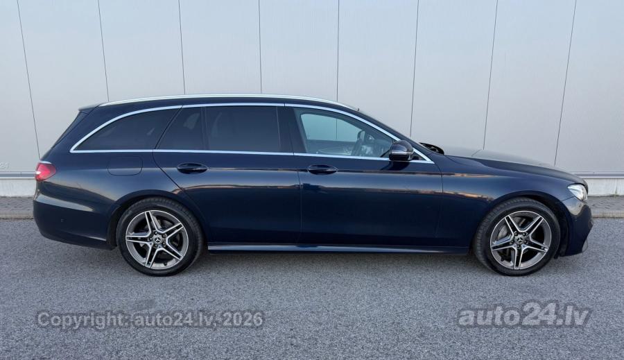Blue Mercedes-Benz E-Class 2018 in Tallinn, with an engine capacity of 2.00 L and mileage of 230 thousand km for 23000 €, photo 3 on AUTOMOTO.COM.LV