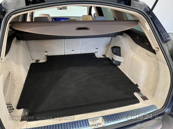 Blue Mercedes-Benz E-Class 2020 in Tallinn, with an engine capacity of 2.00 L and mileage of 83 thousand km for 39900 €, photo 11 on AUTOMOTO.COM.LV