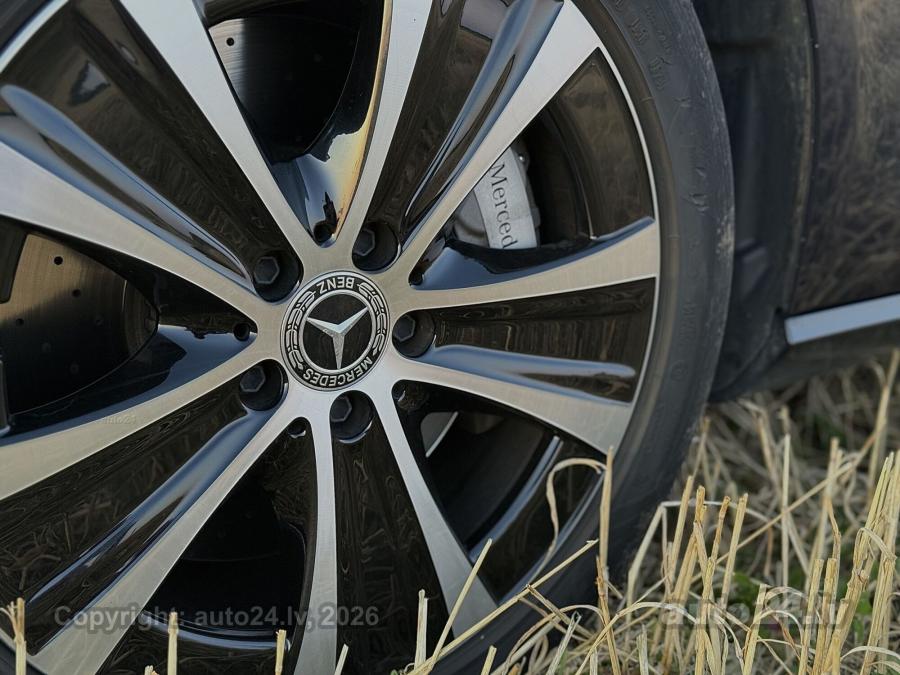 Zils Mercedes-Benz E-Class 2020 Tallina, ar dzinēja tilpumu 2.00 L un nobraukumu 189 tūkst. km par 26000 €, foto 4 vietnē AUTOMOTO.COM.LV