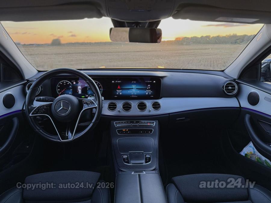 Zils Mercedes-Benz E-Class 2020 Tallina, ar dzinēja tilpumu 2.00 L un nobraukumu 189 tūkst. km par 26000 €, foto 10 vietnē AUTOMOTO.COM.LV