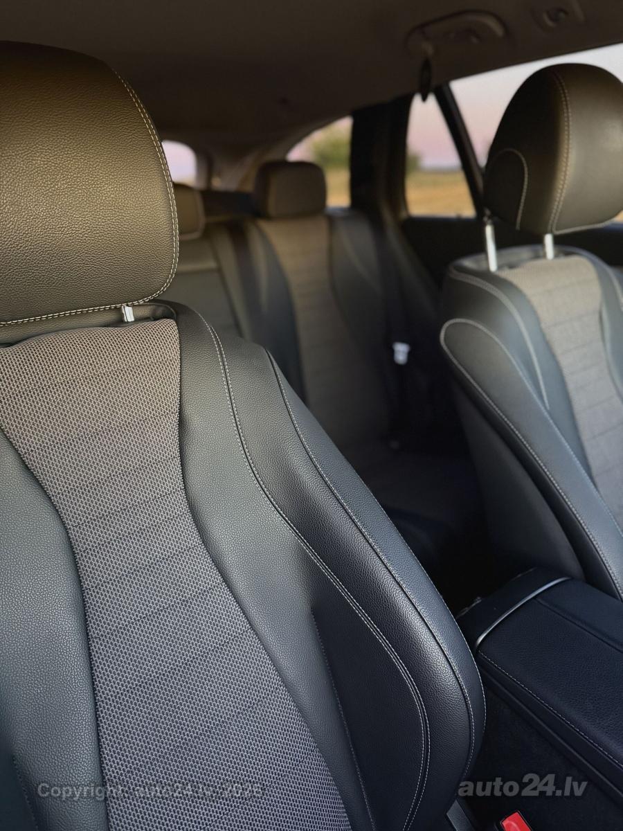 Zils Mercedes-Benz E-Class 2020 Tallina, ar dzinēja tilpumu 2.00 L un nobraukumu 189 tūkst. km par 26000 €, foto 11 vietnē AUTOMOTO.COM.LV