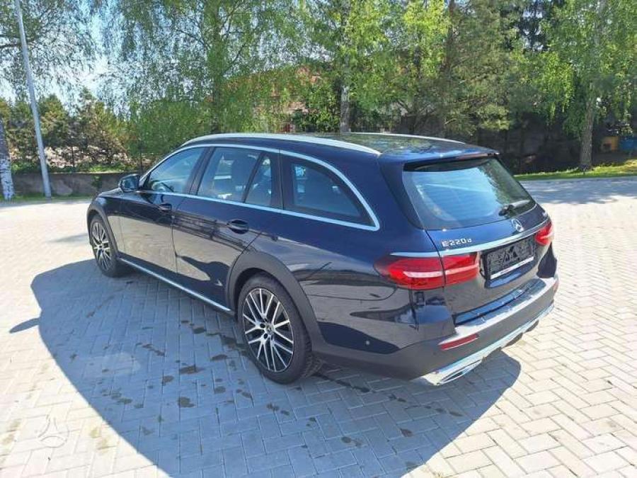 Zils Mercedes-Benz E-Class 2021 Kauņa, ar dzinēja tilpumu 2.00 L un nobraukumu 326 tūkst. km par 19500 €, foto 6 vietnē AUTOMOTO.COM.LV