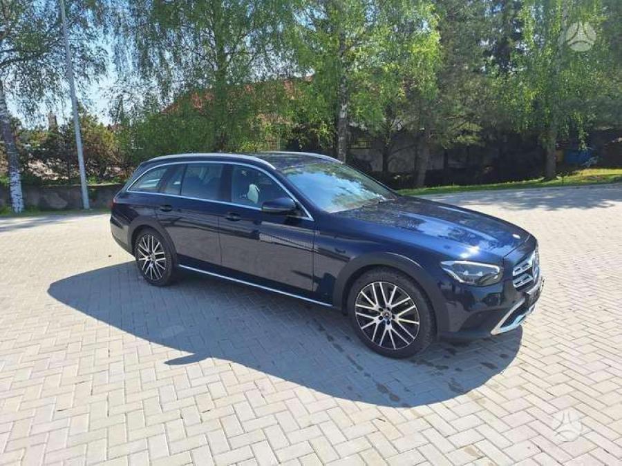 Zils Mercedes-Benz E-Class 2021 Kauņa, ar dzinēja tilpumu 2.00 L un nobraukumu 326 tūkst. km par 19500 €, foto 12 vietnē AUTOMOTO.COM.LV