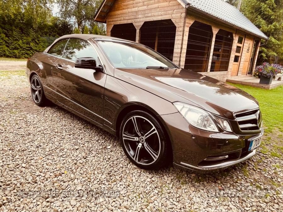 Brown Mercedes-Benz E-Class 2013 in Rapla, with an engine capacity of 2.10 L and mileage of 235 thousand km for 12999 €, photo 1 on AUTOMOTO.COM.LV