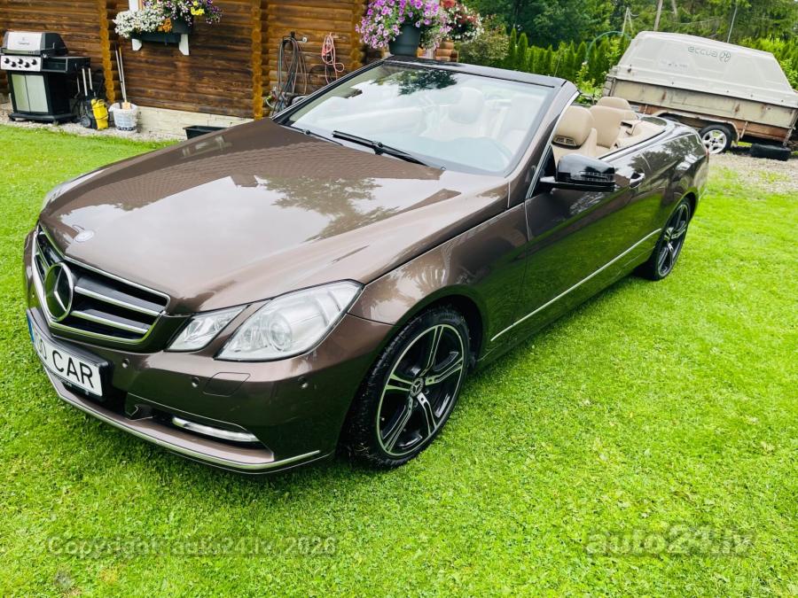 Brown Mercedes-Benz E-Class 2013 in Rapla, with an engine capacity of 2.10 L and mileage of 235 thousand km for 12999 €, photo 7 on AUTOMOTO.COM.LV