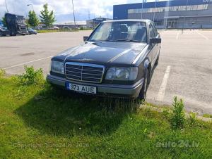 Brown Mercedes-Benz E-Class 1994 in Tallinn, with an engine capacity of 2.50 L and mileage of 381 thousand km for 899 €, photo  on AUTOMOTO.COM.LV
