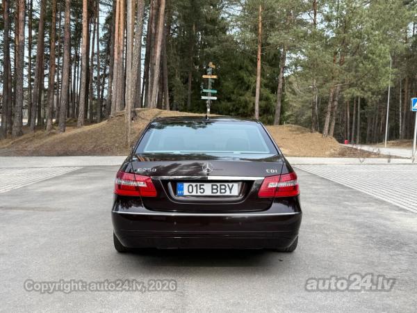 Brown Mercedes-Benz E-Class 2009 in Tallinn, with an engine capacity of 2.10 L and mileage of 241 thousand km for 10500 €, photo 6 on AUTOMOTO.COM.LV