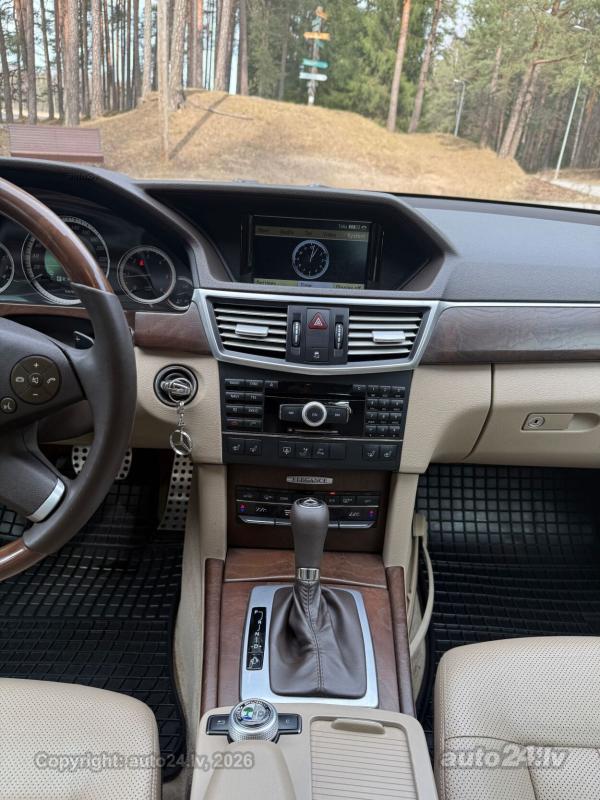 Brown Mercedes-Benz E-Class 2009 in Tallinn, with an engine capacity of 2.10 L and mileage of 241 thousand km for 10500 €, photo 10 on AUTOMOTO.COM.LV