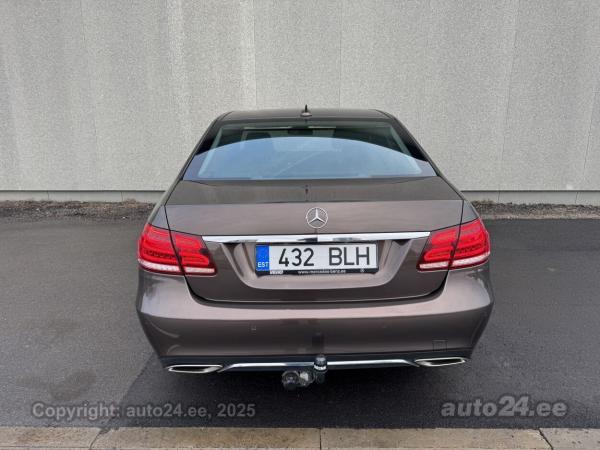 Brūns Mercedes-Benz E-Class 2014 Tallina, ar dzinēja tilpumu 2.00 L un nobraukumu 157 tūkst. km par 16000 €, foto 4 vietnē AUTOMOTO.COM.LV