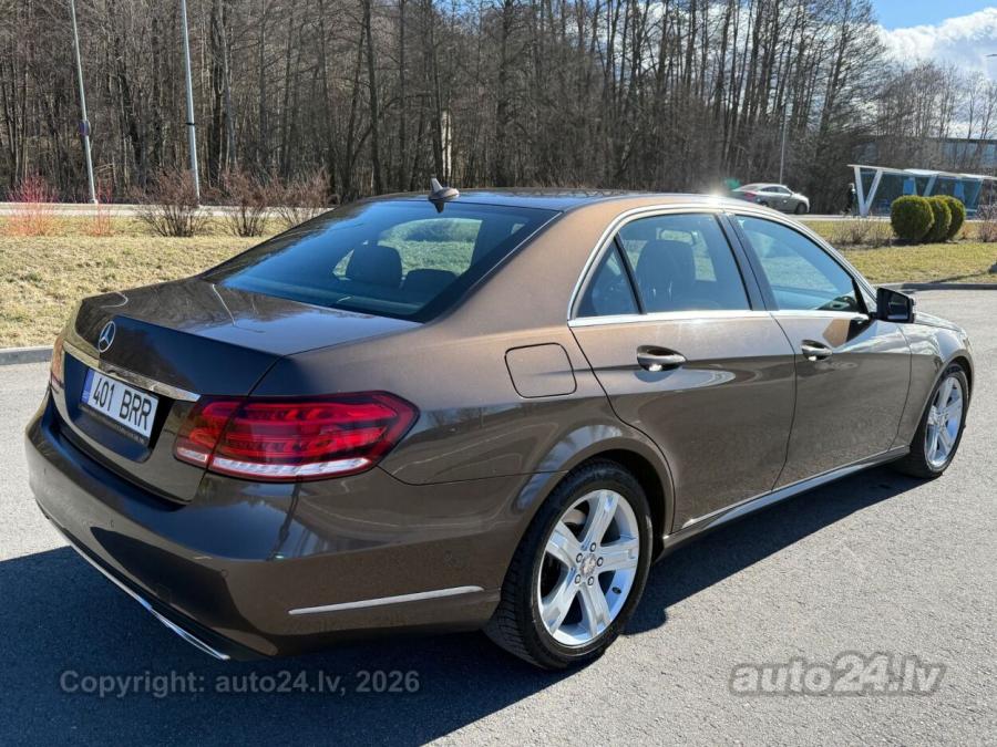 Brūns Mercedes-Benz E-Class 2014 Tallina, ar dzinēja tilpumu 2.00 L un nobraukumu 91 tūkst. km par 15000 €, foto 3 vietnē AUTOMOTO.COM.LV