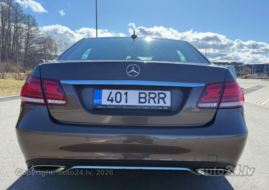 Brūns Mercedes-Benz E-Class 2014 Tallina, ar dzinēja tilpumu 2.00 L un nobraukumu 91 tūkst. km par 15000 €, foto 4 vietnē AUTOMOTO.COM.LV