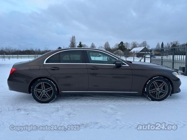 Brown Mercedes-Benz E-Class 2017 in Voru, with an engine capacity of 2.00 L and mileage of 206 thousand km for 22500 €, photo 5 on AUTOMOTO.COM.LV