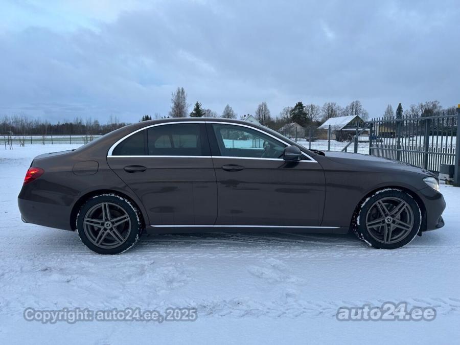 Brūns Mercedes-Benz E-Class 2017 Veru, ar dzinēja tilpumu 2.00 L un nobraukumu 206 tūkst. km par 22500 €, foto 5 vietnē AUTOMOTO.COM.LV