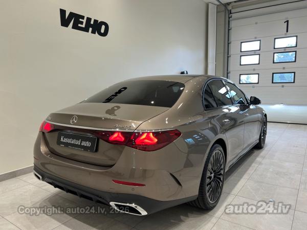 Brūns Mercedes-Benz E-Class 2025 Tallina, ar dzinēja tilpumu 2.00 L un nobraukumu 24 tūkst. km par 74900 €, foto 3 vietnē AUTOMOTO.COM.LV