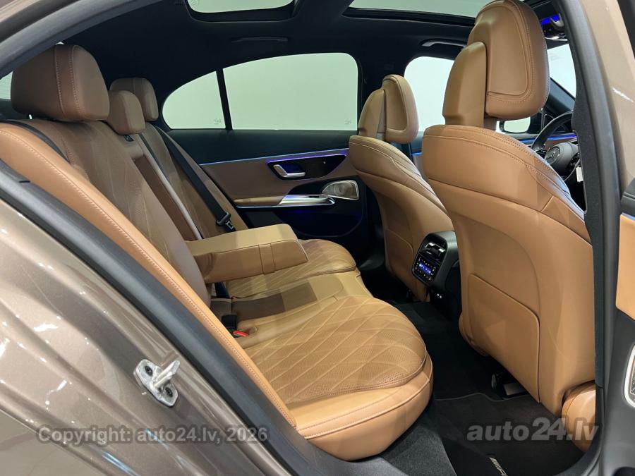 Brown Mercedes-Benz E-Class 2025 in Tallinn, with an engine capacity of 2.00 L and mileage of 24 thousand km for 74900 €, photo 15 on AUTOMOTO.COM.LV