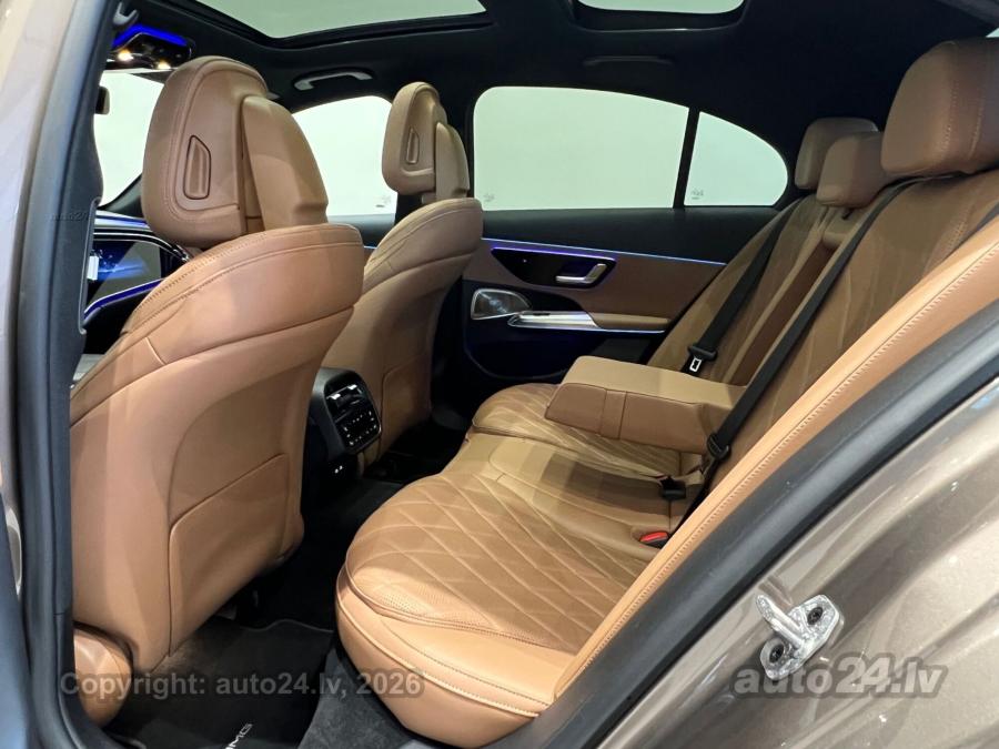 Brown Mercedes-Benz E-Class 2025 in Tallinn, with an engine capacity of 2.00 L and mileage of 24 thousand km for 74900 €, photo 16 on AUTOMOTO.COM.LV