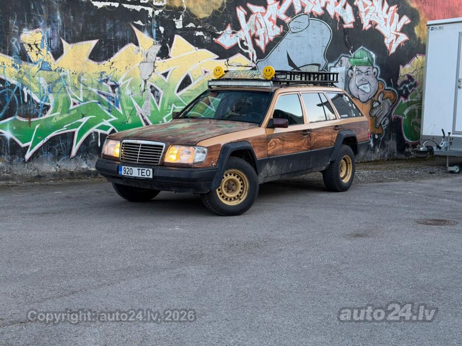 Brūns Mercedes-Benz E-Class 1993 Tallina, ar dzinēja tilpumu 2.20 L un nobraukumu 0 tūkst. km par 3000 €, foto 6 vietnē AUTOMOTO.COM.LV