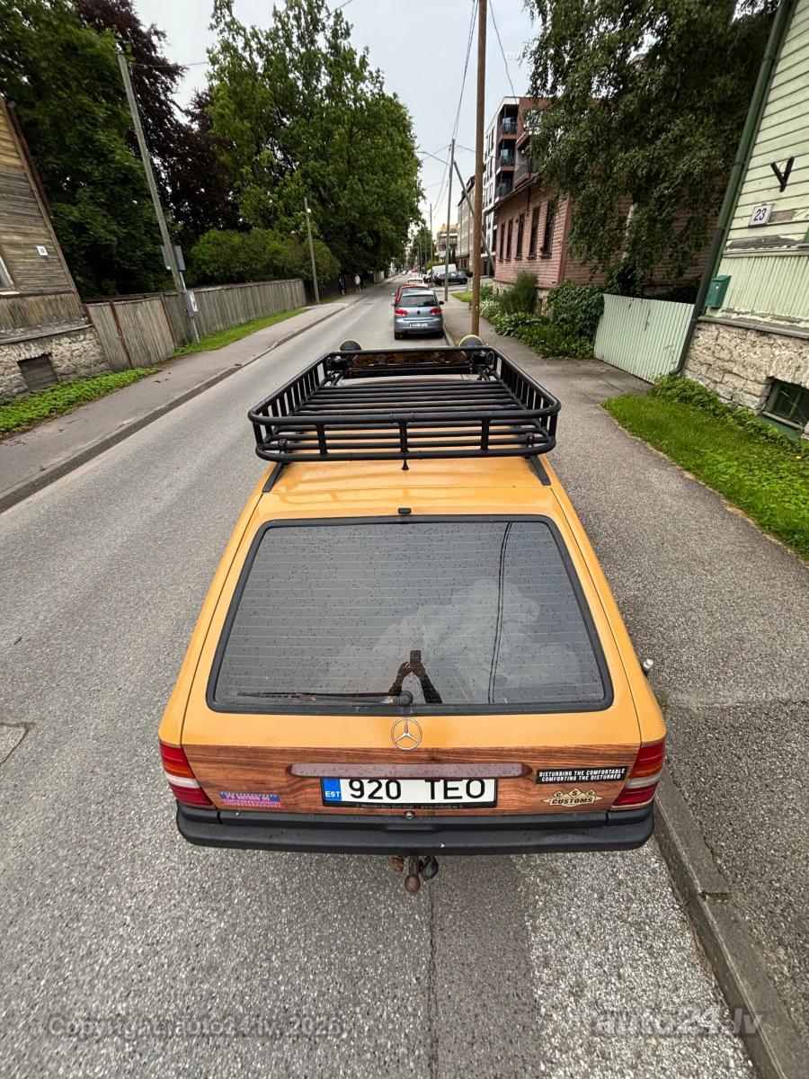 Brūns Mercedes-Benz E-Class 1993 Tallina, ar dzinēja tilpumu 2.20 L un nobraukumu 0 tūkst. km par 3000 €, foto 9 vietnē AUTOMOTO.COM.LV