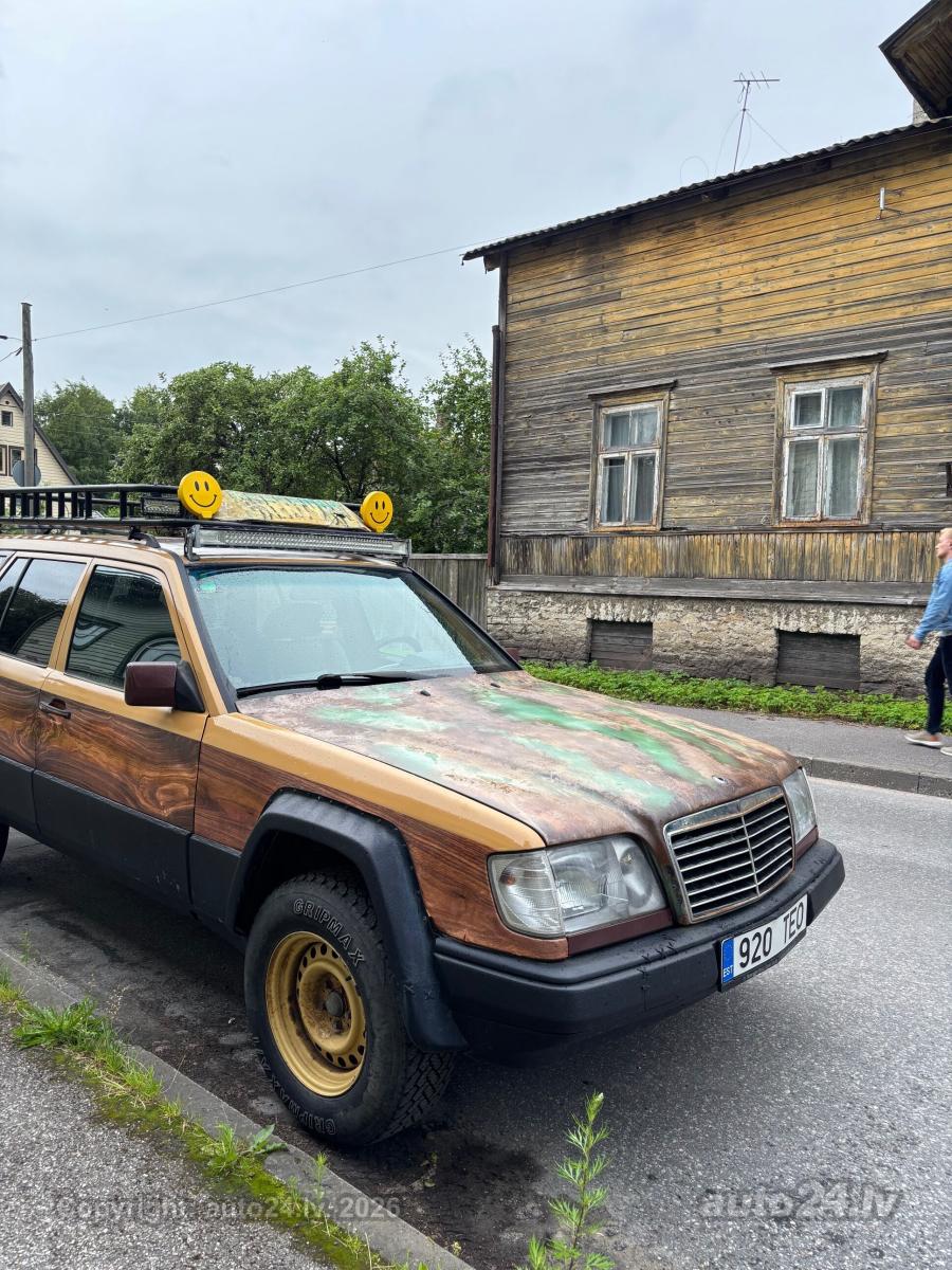 Brūns Mercedes-Benz E-Class 1993 Tallina, ar dzinēja tilpumu 2.20 L un nobraukumu 0 tūkst. km par 3000 €, foto 13 vietnē AUTOMOTO.COM.LV