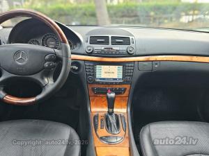 Brown Mercedes-Benz E-Class 2007 in Tallinn, with an engine capacity of 3.20 L and mileage of 395 thousand km for 4498 €, photo 11 on AUTOMOTO.COM.LV