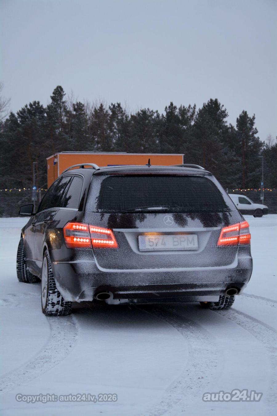 Brown Mercedes-Benz E-Class 2010 in Tallinn, with an engine capacity of 3.00 L and mileage of 0 thousand km for 8490 €, photo 3 on AUTOMOTO.COM.LV
