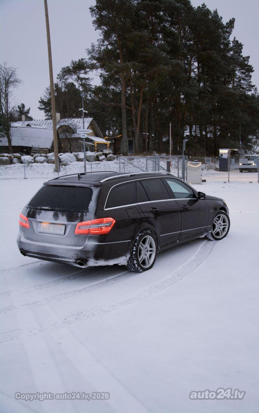 Brown Mercedes-Benz E-Class 2010 in Tallinn, with an engine capacity of 3.00 L and mileage of 0 thousand km for 8490 €, photo 4 on AUTOMOTO.COM.LV